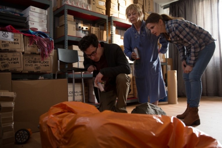 Containment Movie Explained and Reviewed - Taylor Holmes inc.